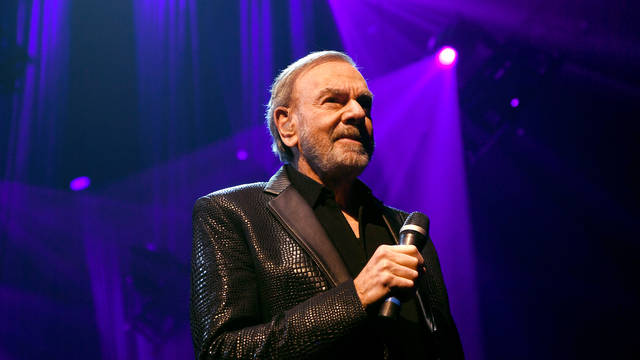 Neil Diamond - latest news, songs, facts and videos | Smooth Radio